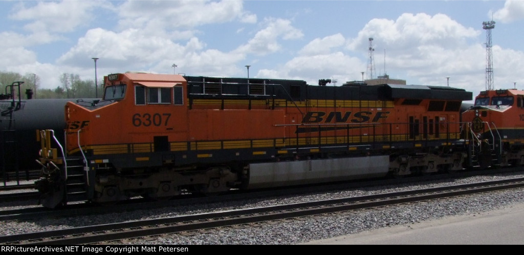 BNSF 6307